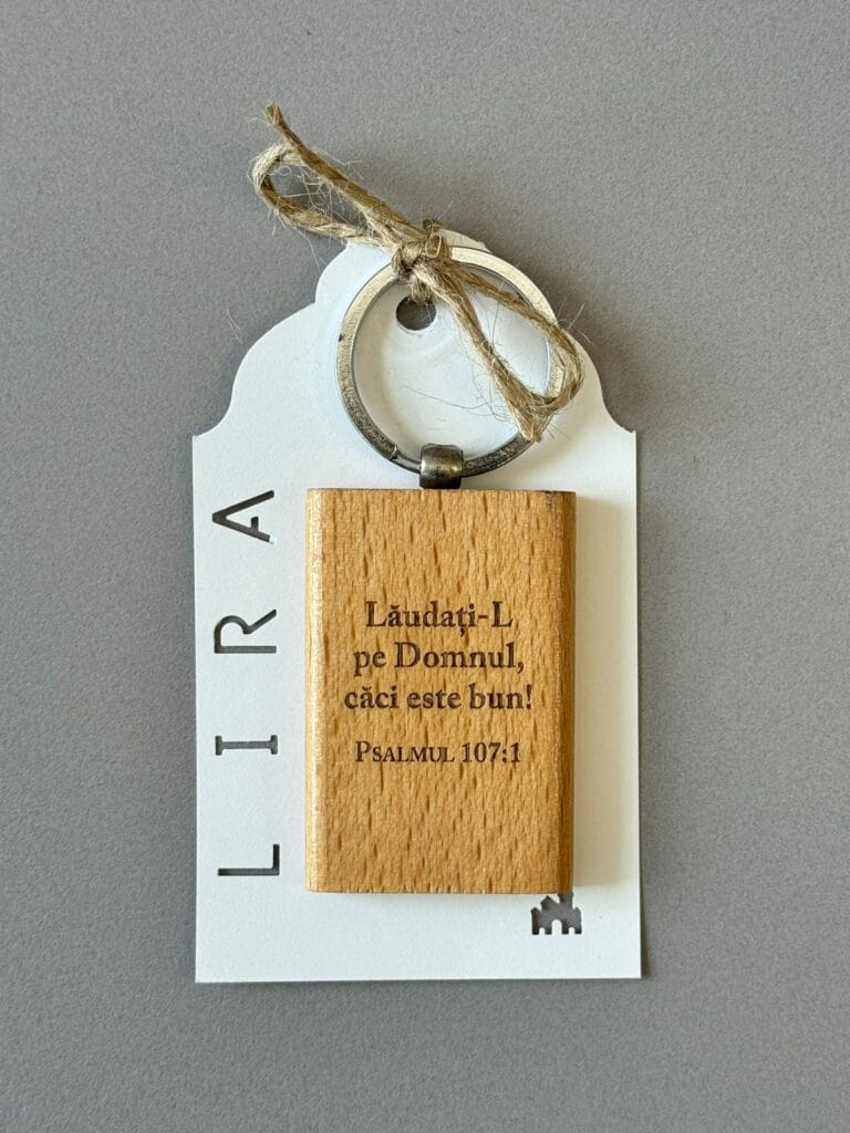 Breloc de lemn - Laudati-l pe Domnul caci este bun | LIRA.ro